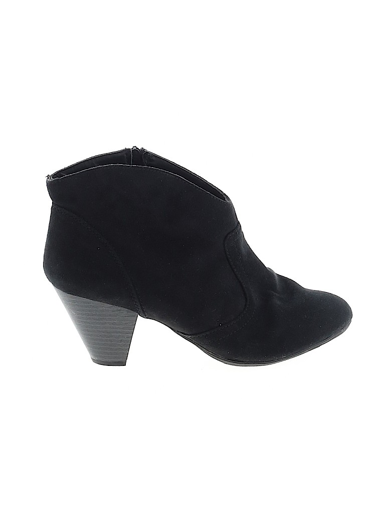 Candie's Solid Black Ankle Boots Size 10 - 56% off | thredUP