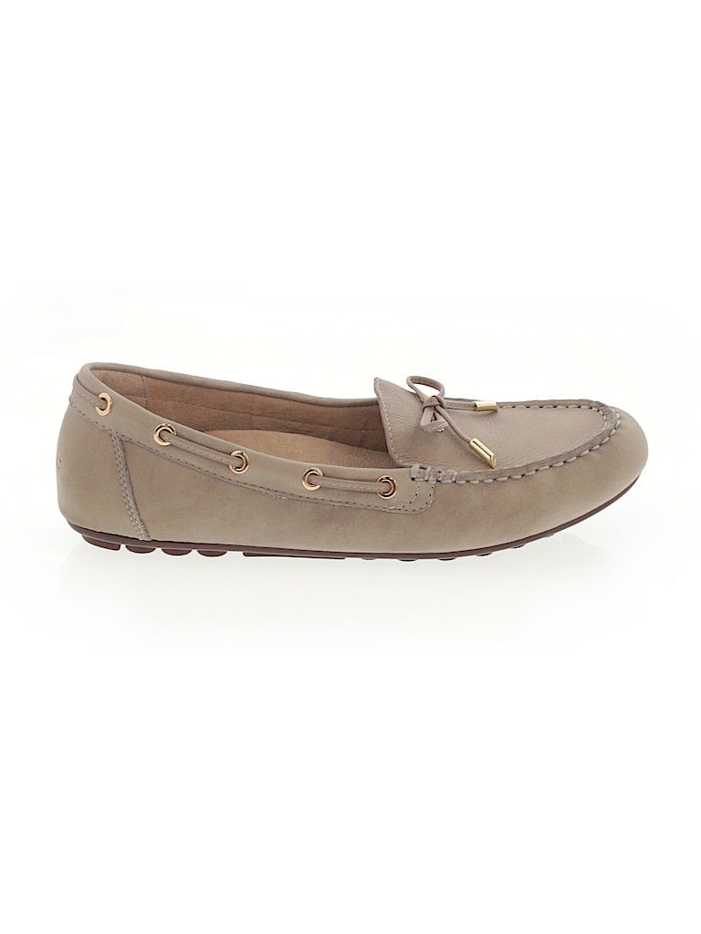 Vionic Solid Tan Gray Flats Size 9 1/2 - 68% off | thredUP