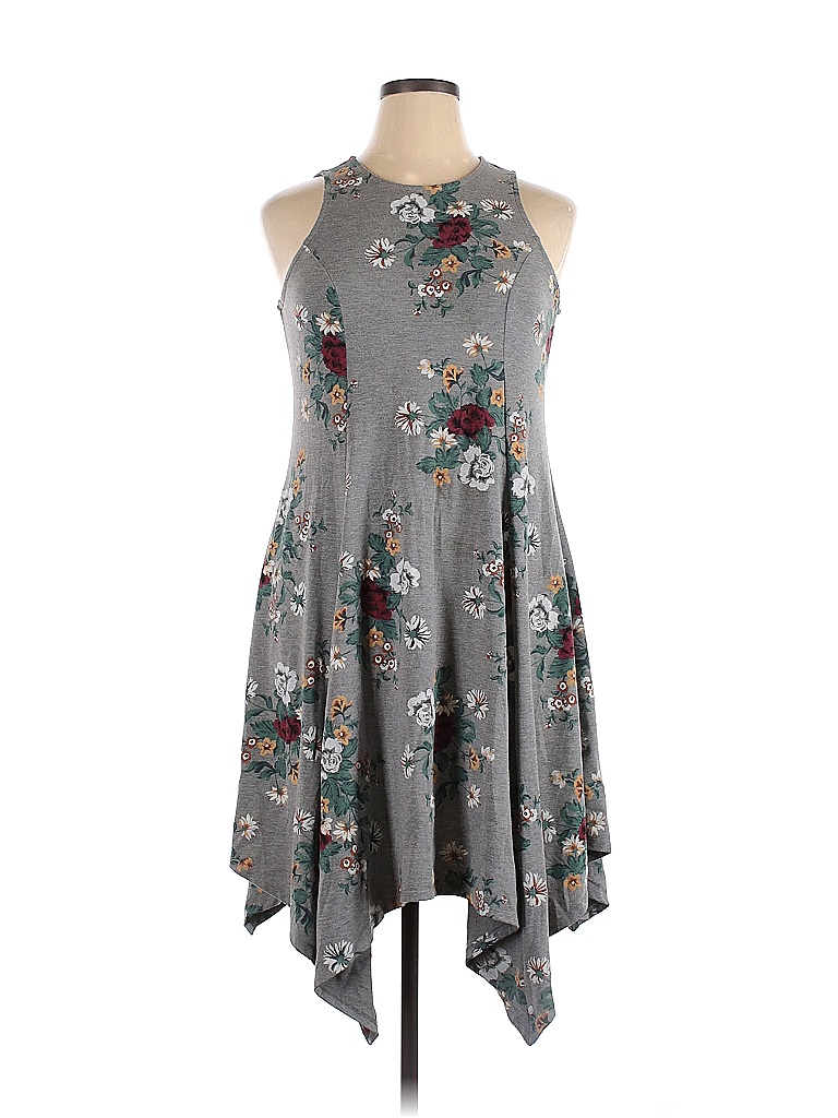 Torrid Floral Gray Casual Dress Size 1X Plus (1) (Plus) - 57% off | thredUP