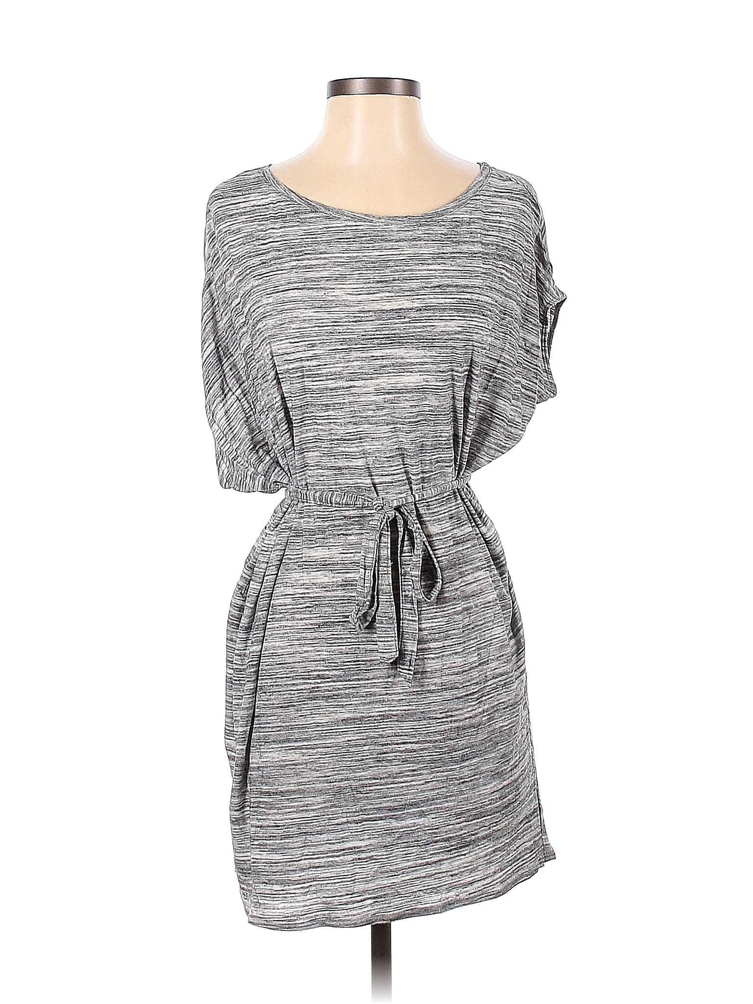 Roots Canada Women's Clothing On Sale Up To 90% Off Retail | thredUP