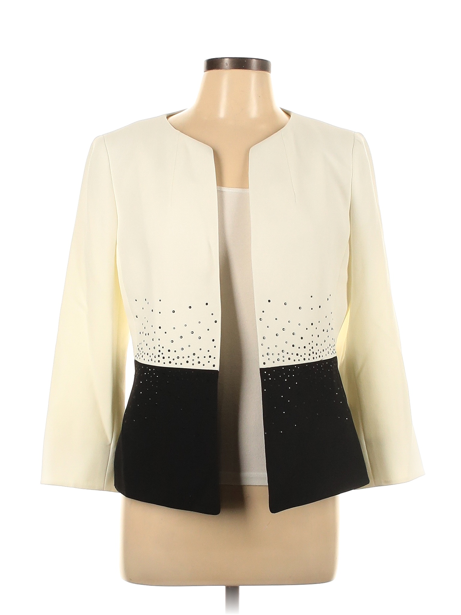 Kasper Solid Colored Ivory Blazer Size 8 - 81% off | thredUP