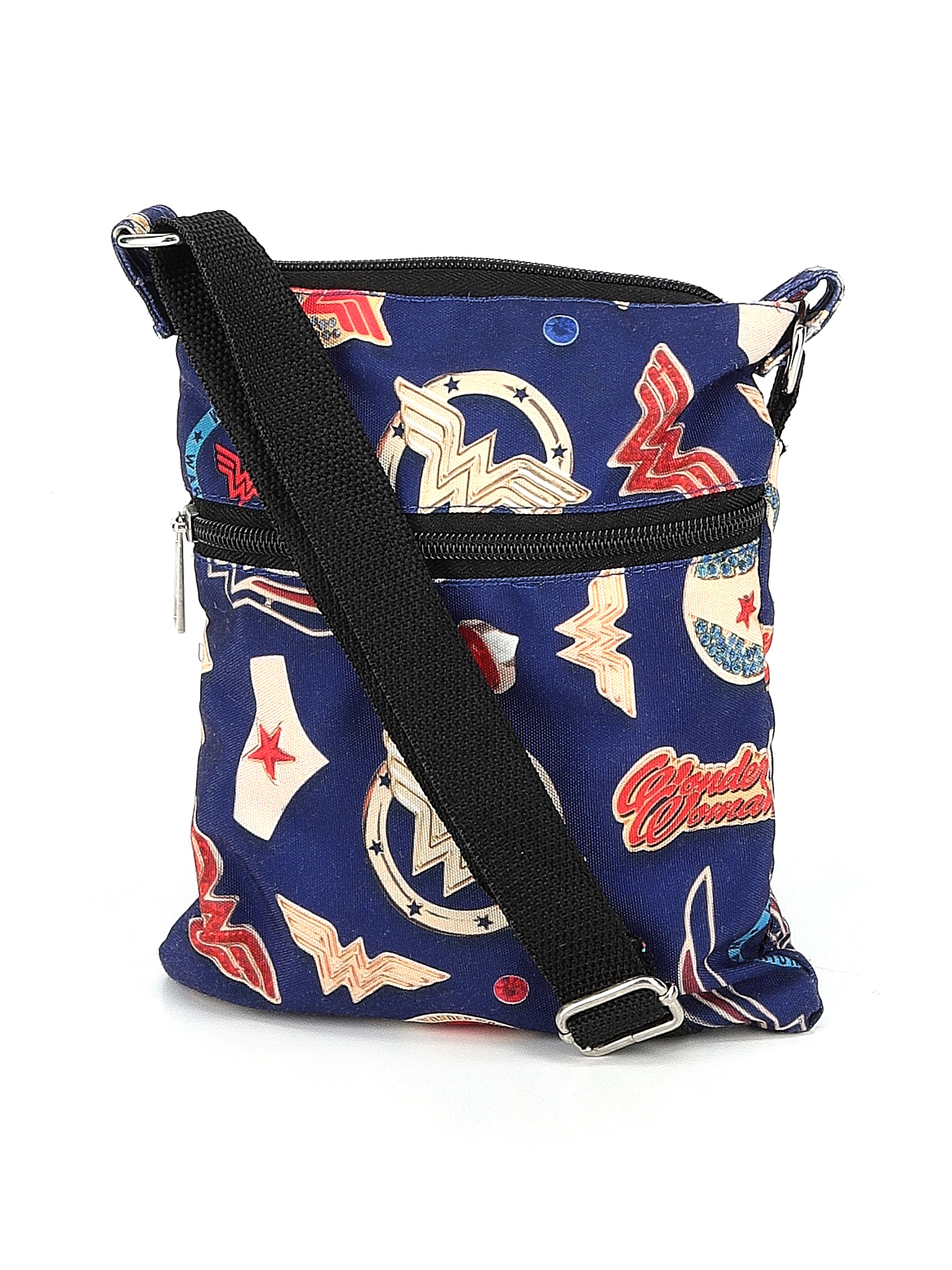 Wonder Woman Handbags On Sale Up To 90% Off Retail | thredUP