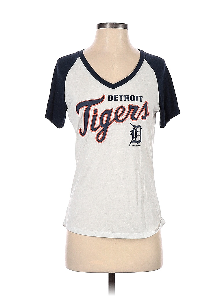 Campus Lifestyle White Short Sleeve T-Shirt Size XS - 64% off | ThredUp