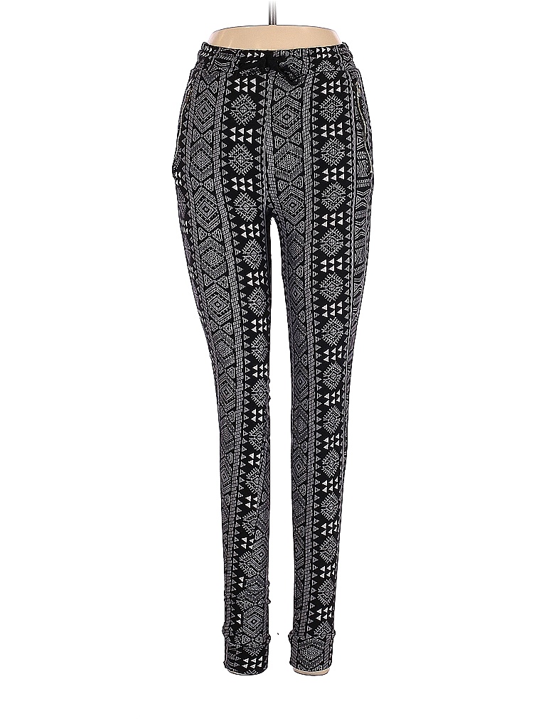 Emme Jordan Houndstooth Graphic Black Leggings Size S - 73% off | ThredUp