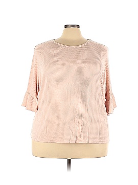 7th Roy Plus-Sized Tops On Sale Up To 90% Off Retail | ThredUp