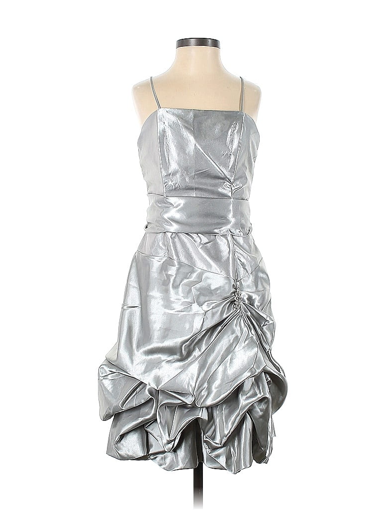 Unbranded 100 Polyester Silver Cocktail Dress Size M 57 Off Thredup