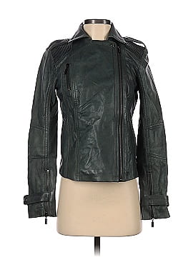 B by Bernardo Premium Outerwear On Sale Up To 90% Off Retail | thredUP
