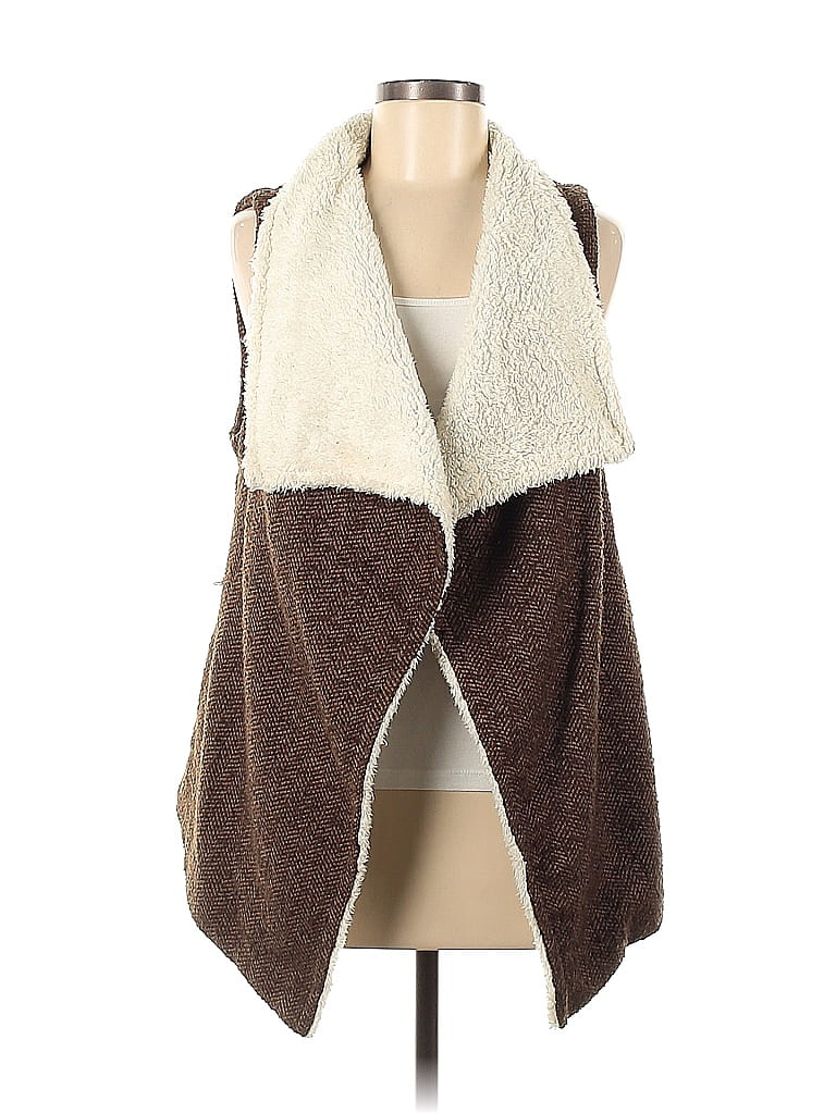 Altar'd State Solid Brown Faux Fur Vest Size L - 76% off | thredUP