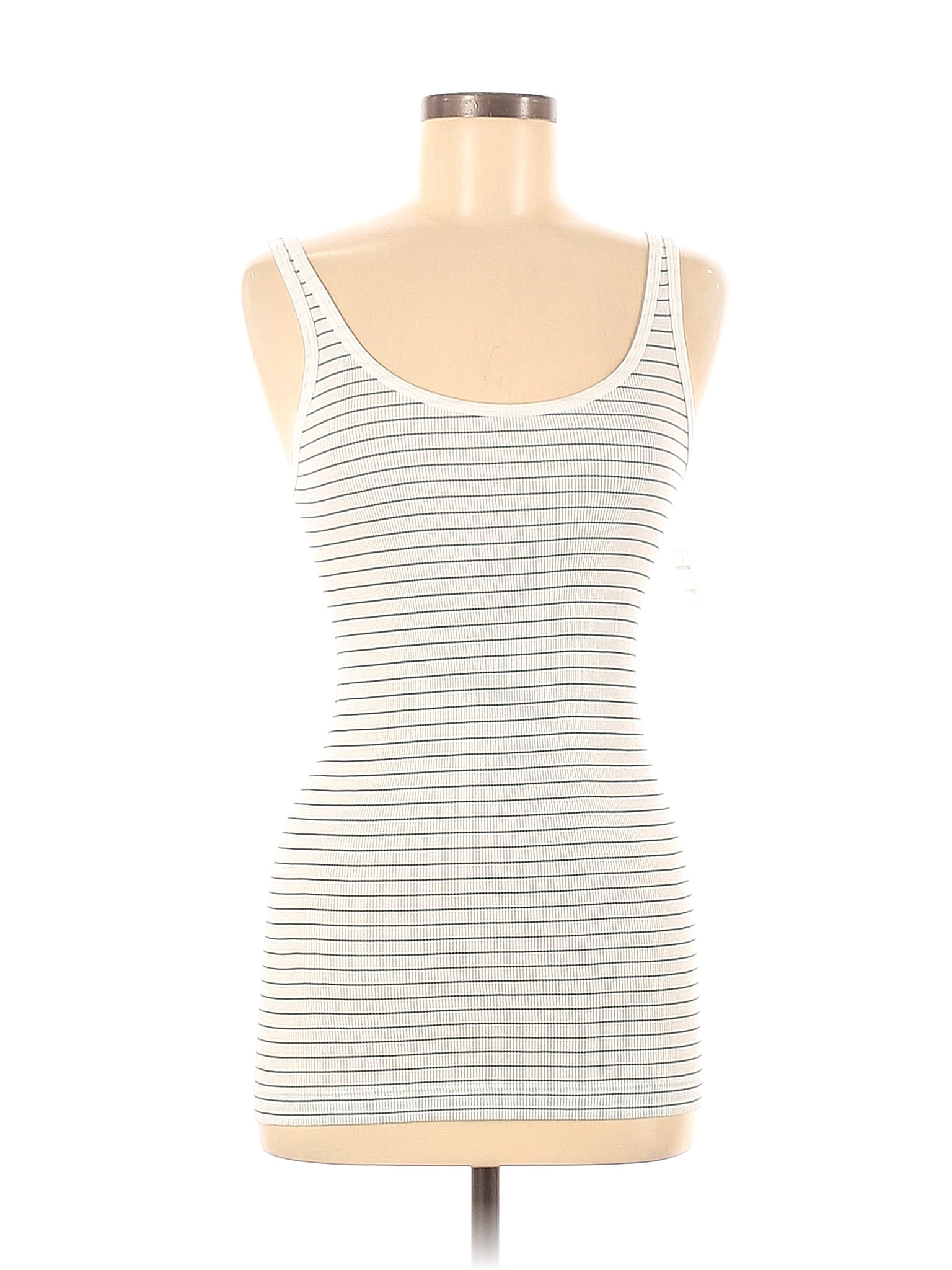 Vince. Ivory Tank Top Size M - 60% off | thredUP