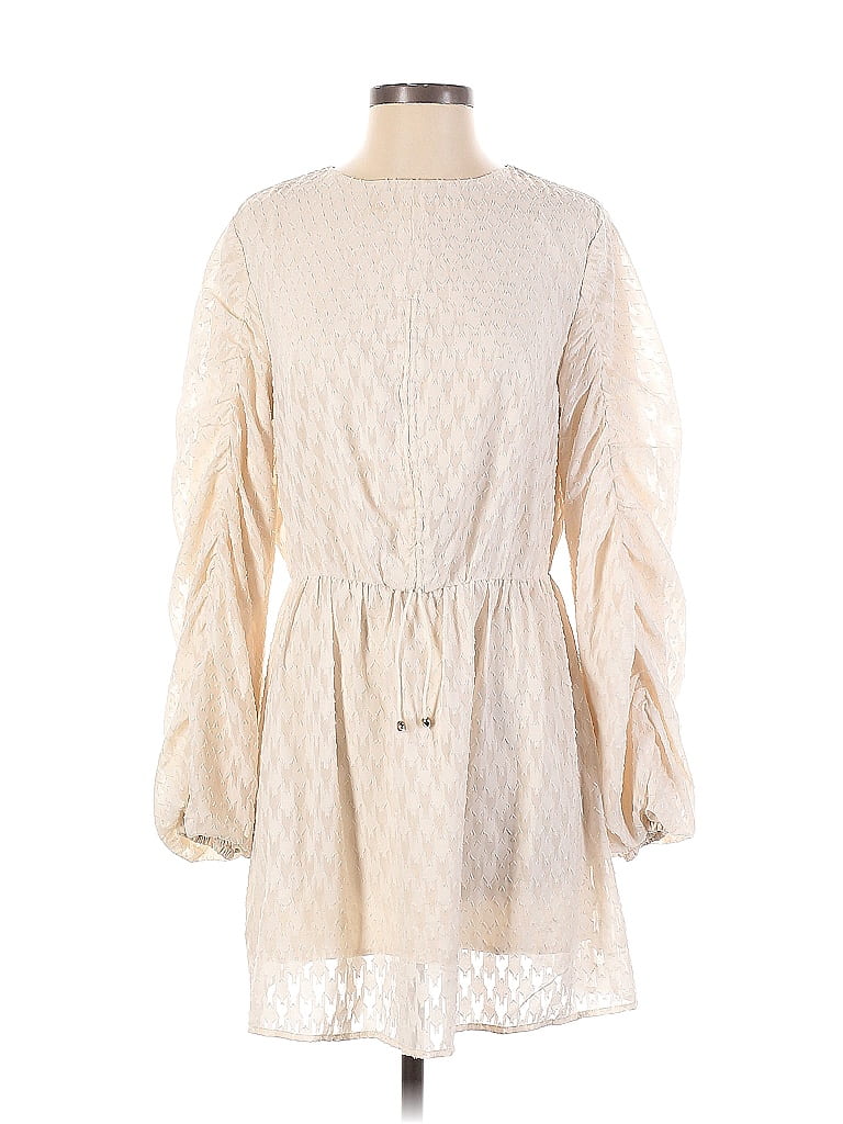 Veiled Collection Women's Clothing On Sale Up To 90% Off Retail | ThredUp