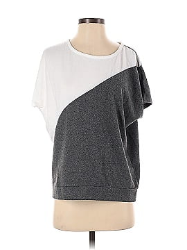 Absolutely Famous Women's Clothing On Sale Up To 90% Off Retail | ThredUp