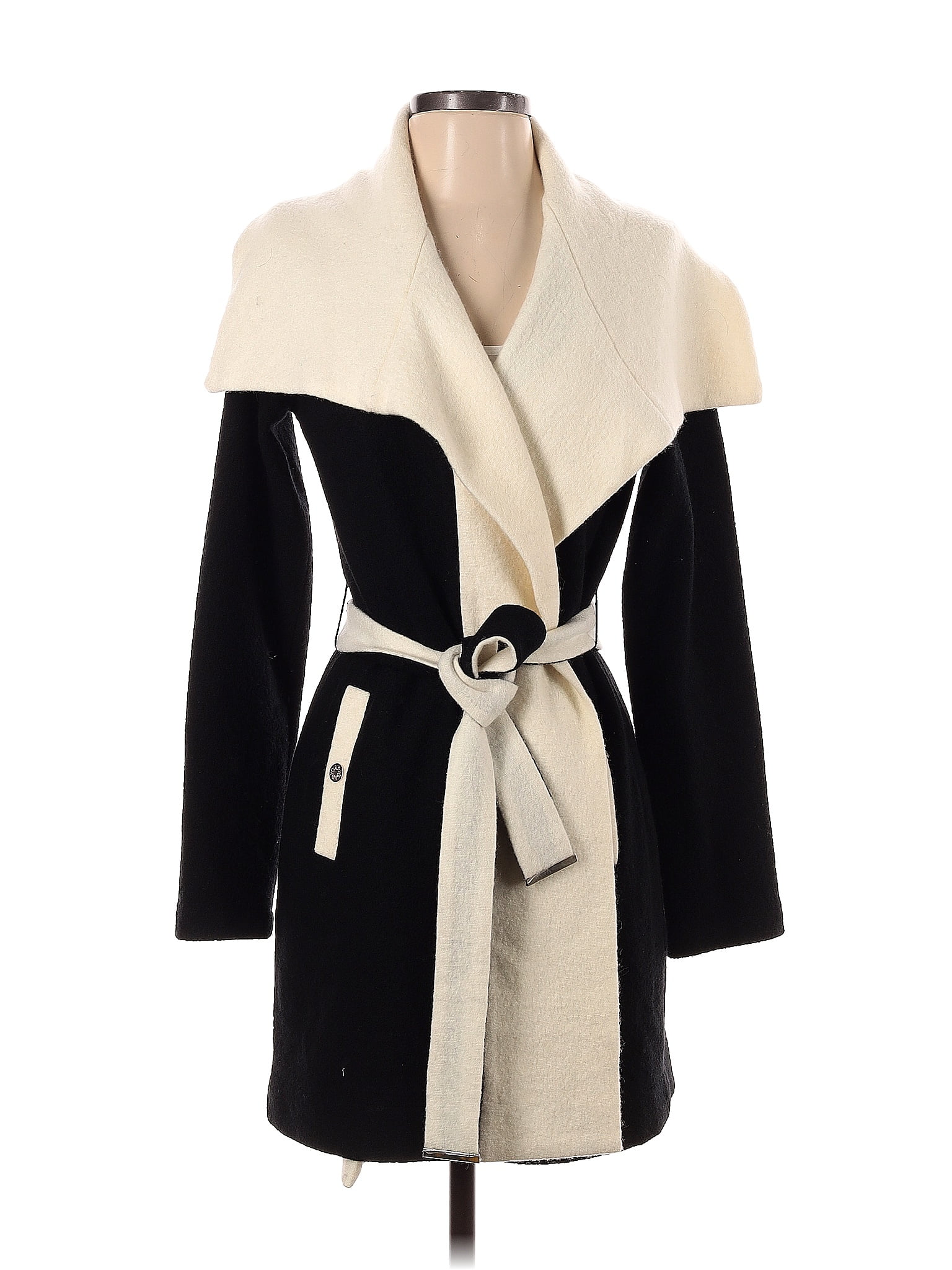 White House Black Market Solid Ivory Coat Size S - 73% off | thredUP