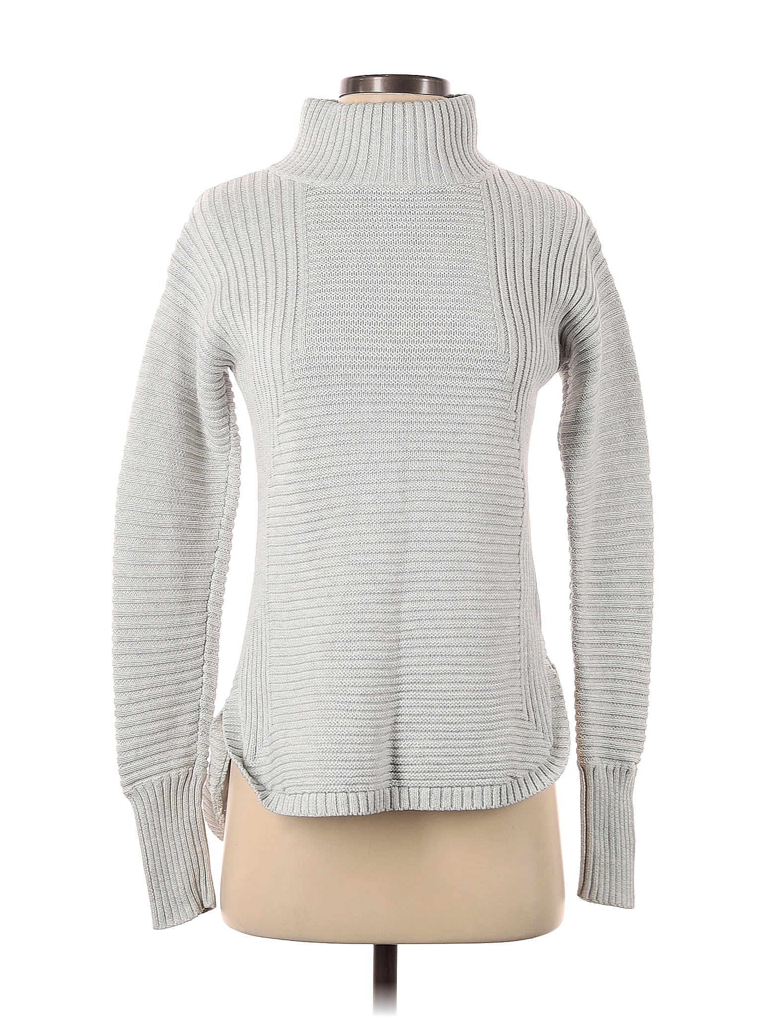 Akini Color Block Solid Gray Silver Turtleneck Sweater Size S - 60% off ...