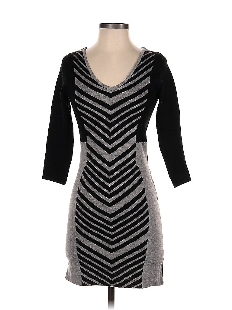 Derek Heart 100 Acrylic Chevron Herringbone Color Block Chevron Multi