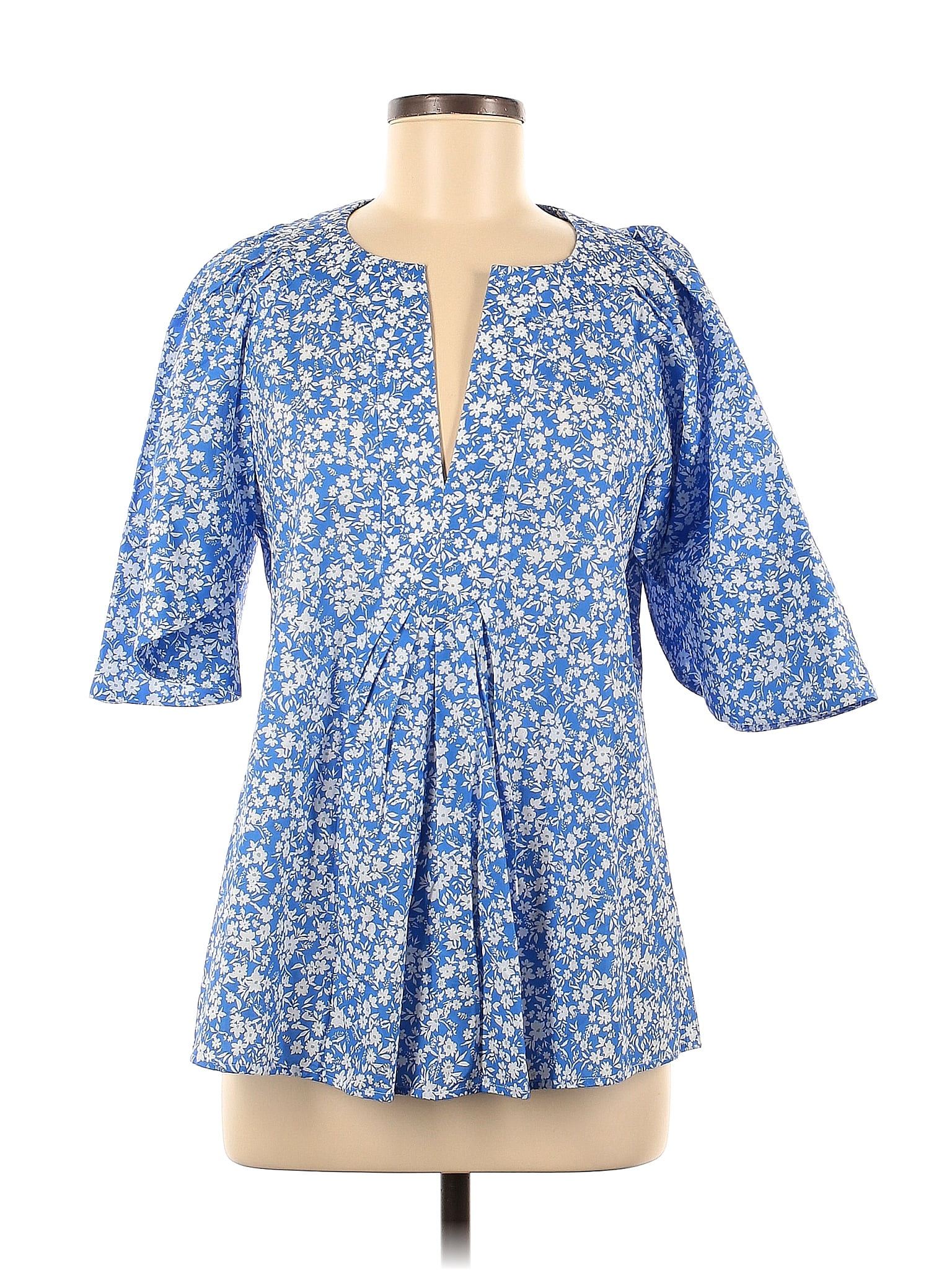 Tuckernuck 100% Cotton Floral Blue Short Sleeve Blouse Size M - 74% off ...