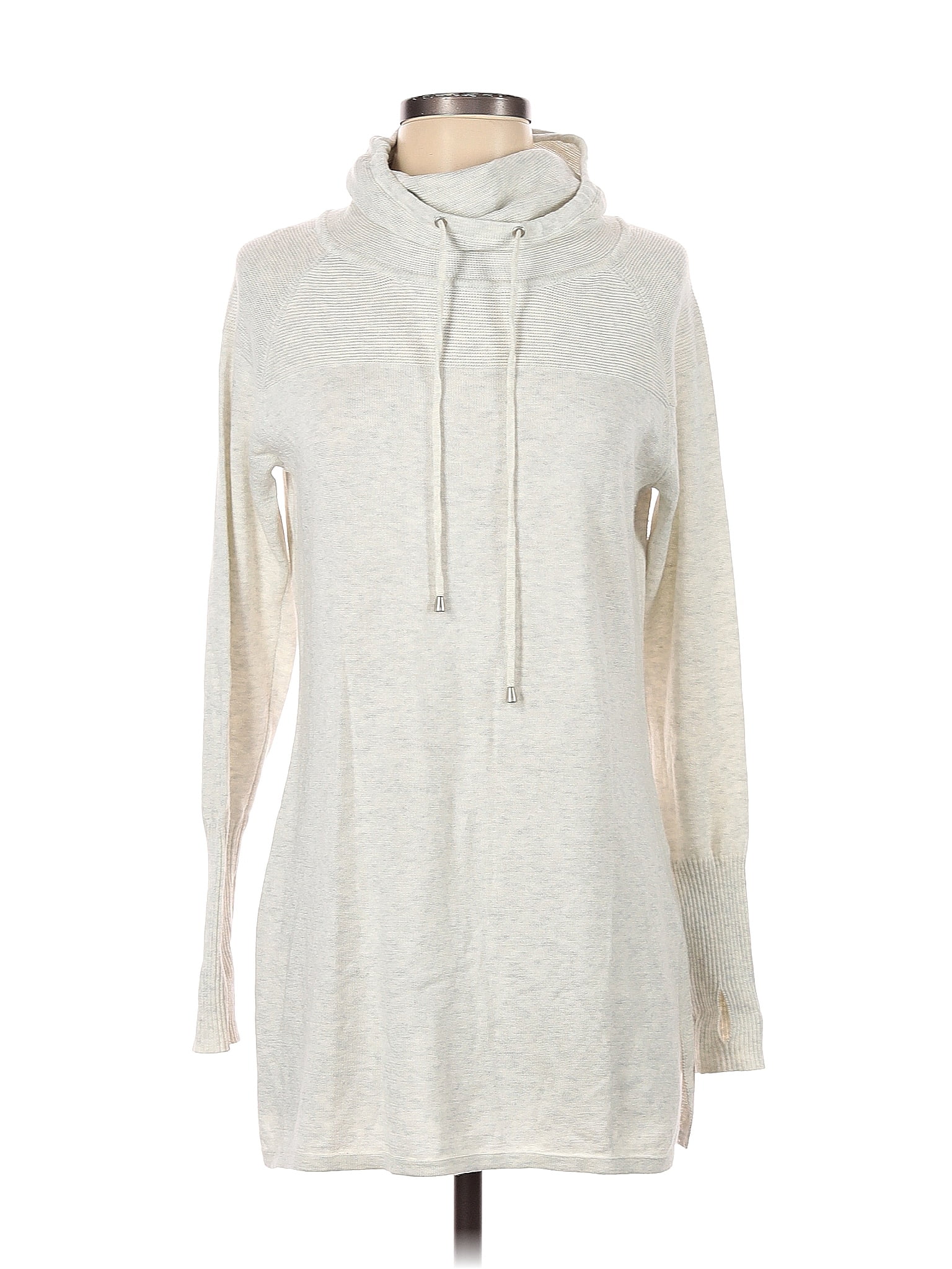Akini Solid Ivory Turtleneck Sweater Size S - 60% off | ThredUp