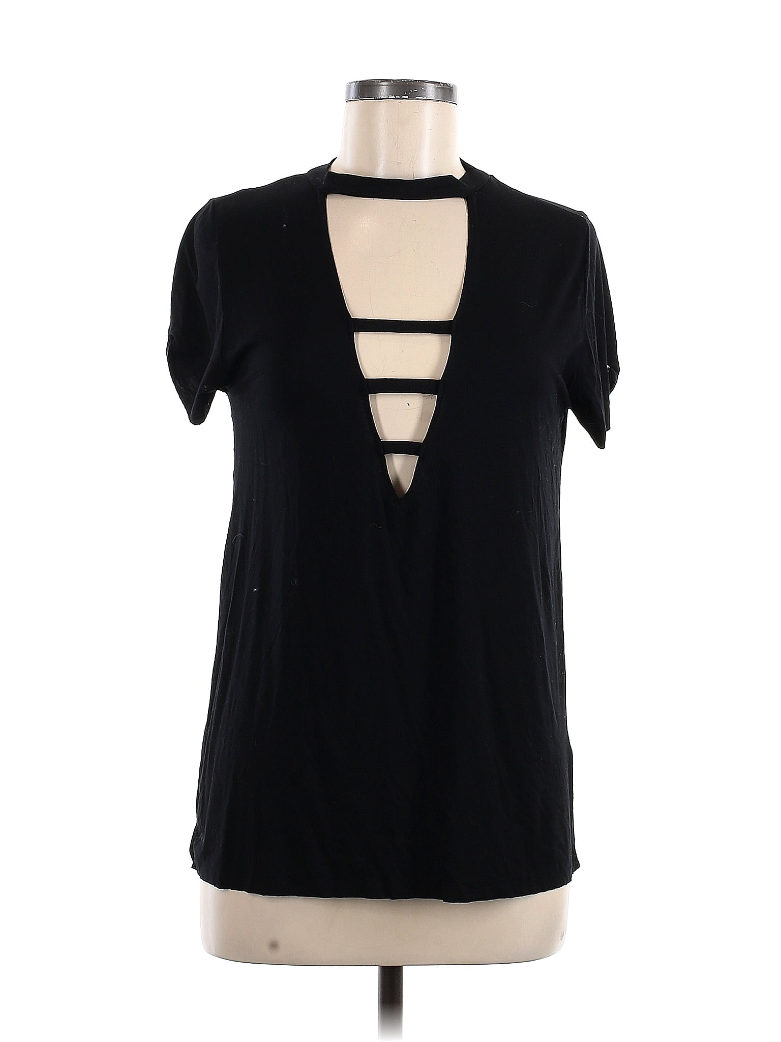 The Classic Solid Black Short Sleeve Blouse Size M 63 Off Thredup