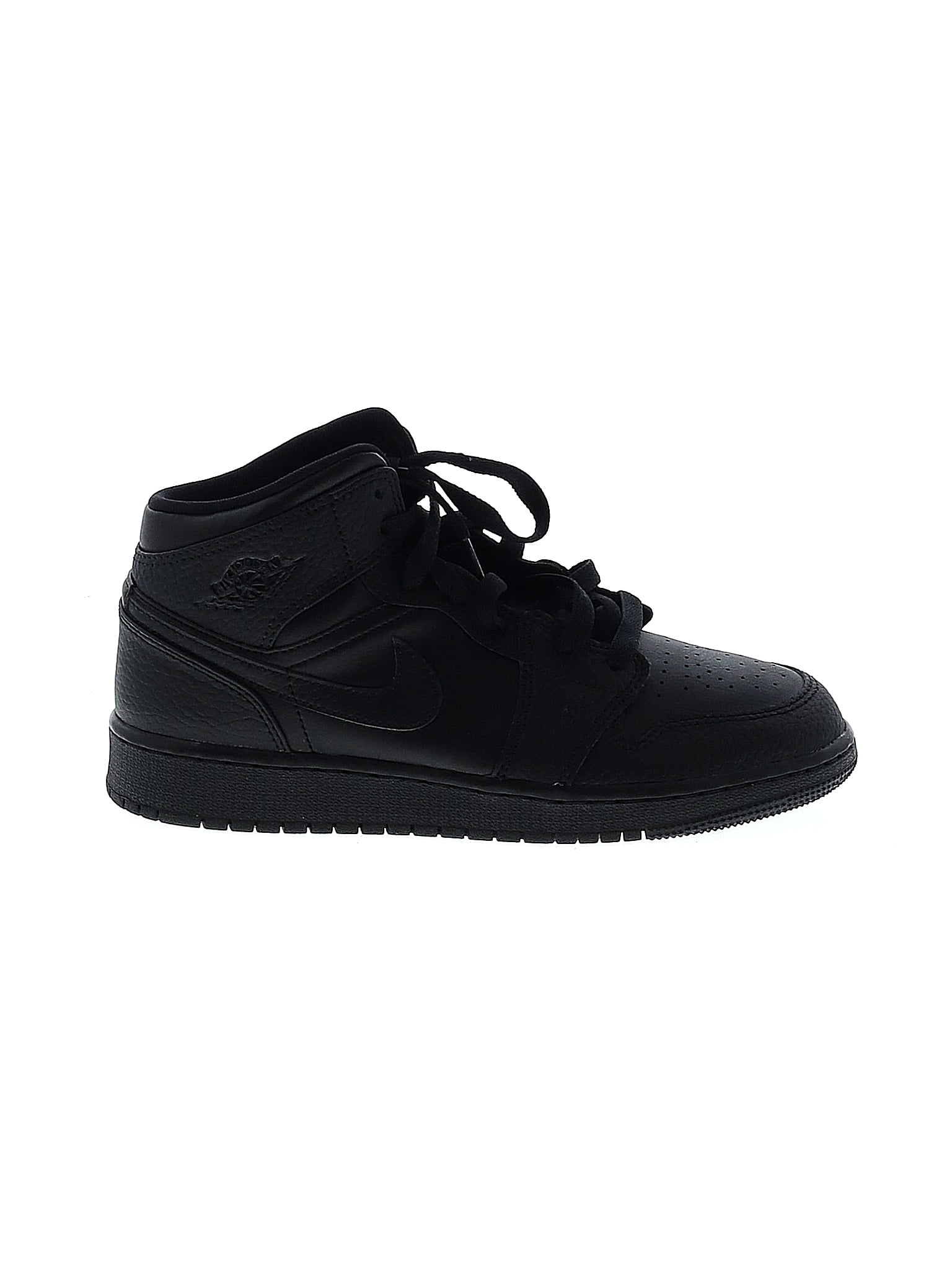 Air Jordan Solid Black Sneakers Size 5 - 68% off | ThredUp