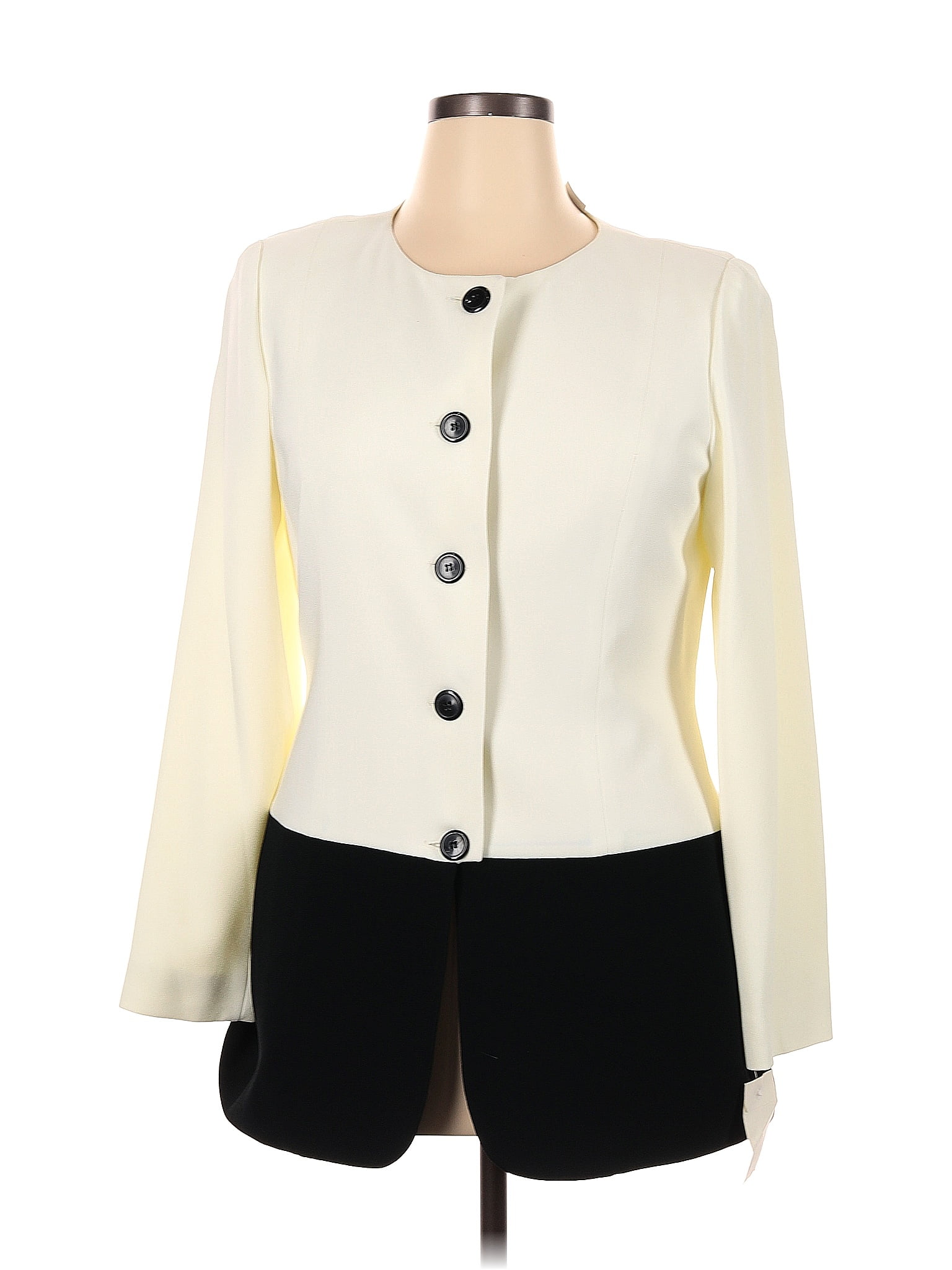 Liz Claiborne Solid Ivory Blazer Size 14 - 64% off | ThredUp