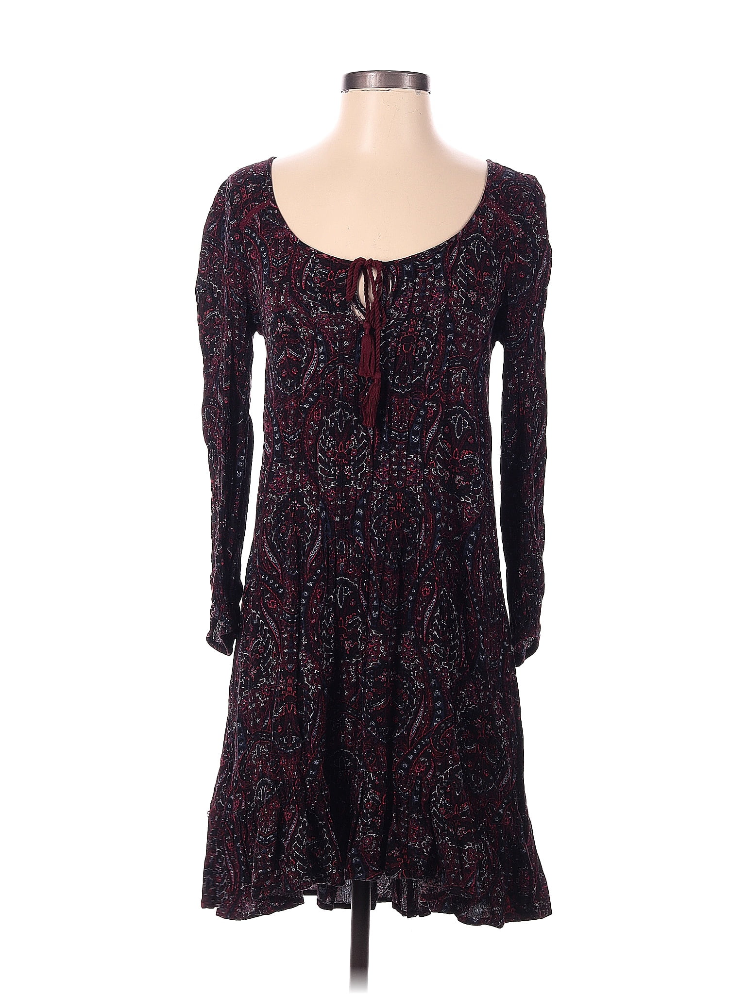 American Eagle Outfitters 100 Viscose Marled Paisley Burgundy Casual