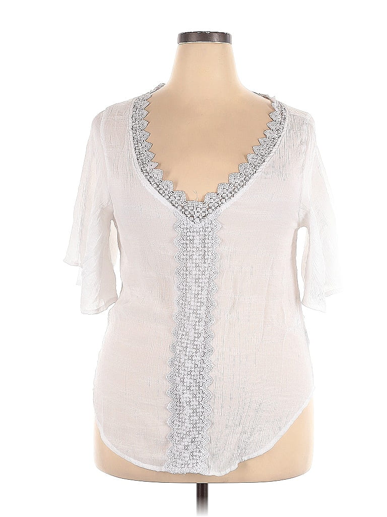 Unique Spectrum Chevron-herringbone Chevron White Short Sleeve Blouse ...