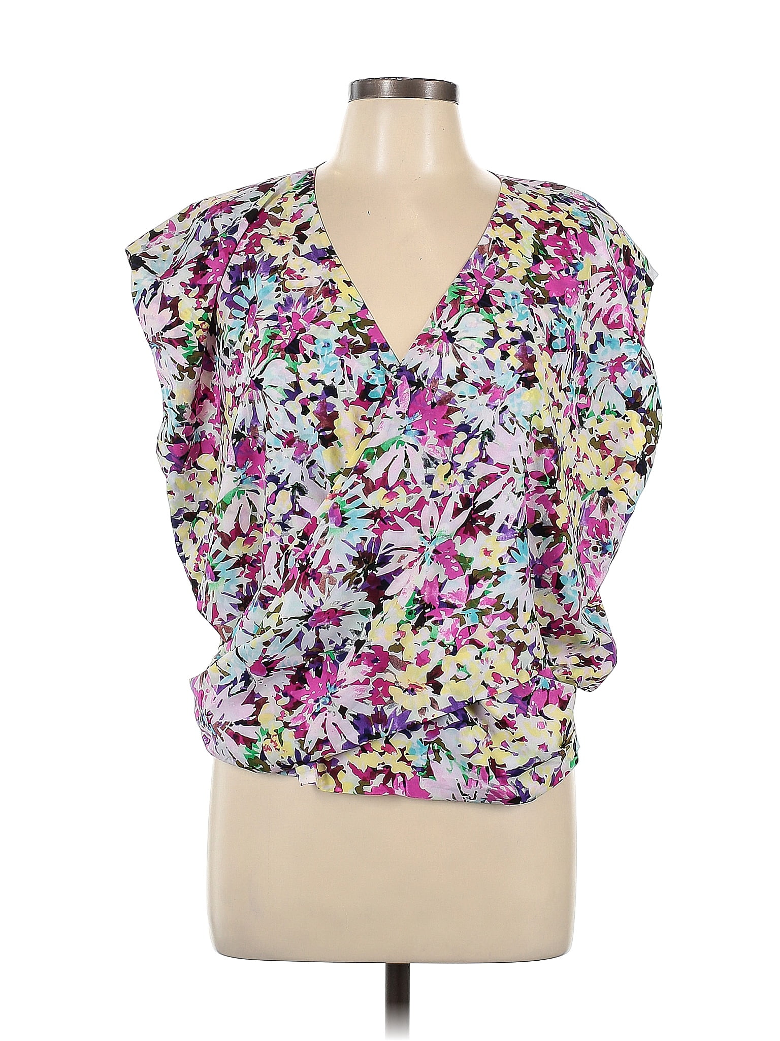 Cabi 100 Polyester Purple Short Sleeve Blouse Size L 72 Off Thredup