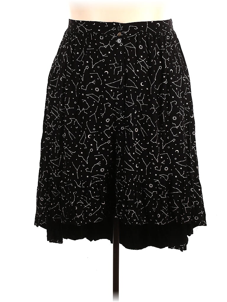 Hot Topic Damask Paisley Stars Batik Paint Splatter Print Black Casual ...