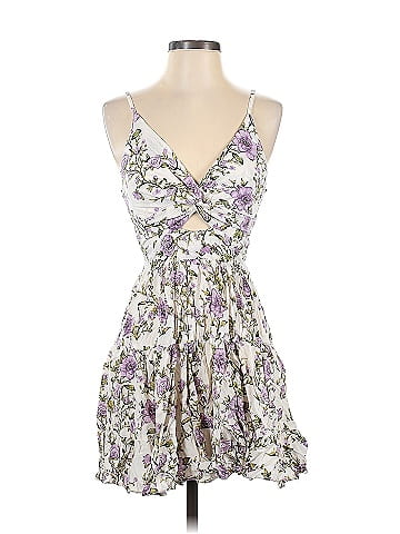 Angie Women's Clothing On Sale Up To 90% Off Retail | ThredUp