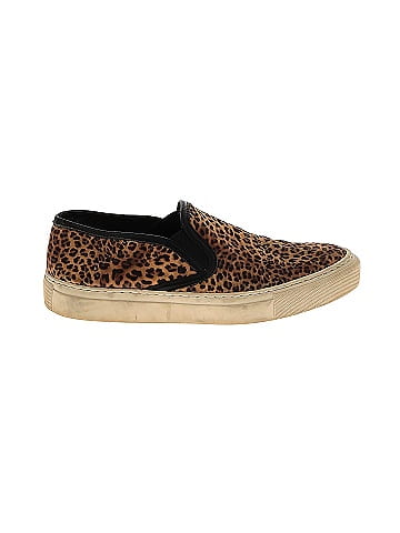 Women's Clothing, Shoes & Handbags On Sale Up To 90% Off | ThredUp
