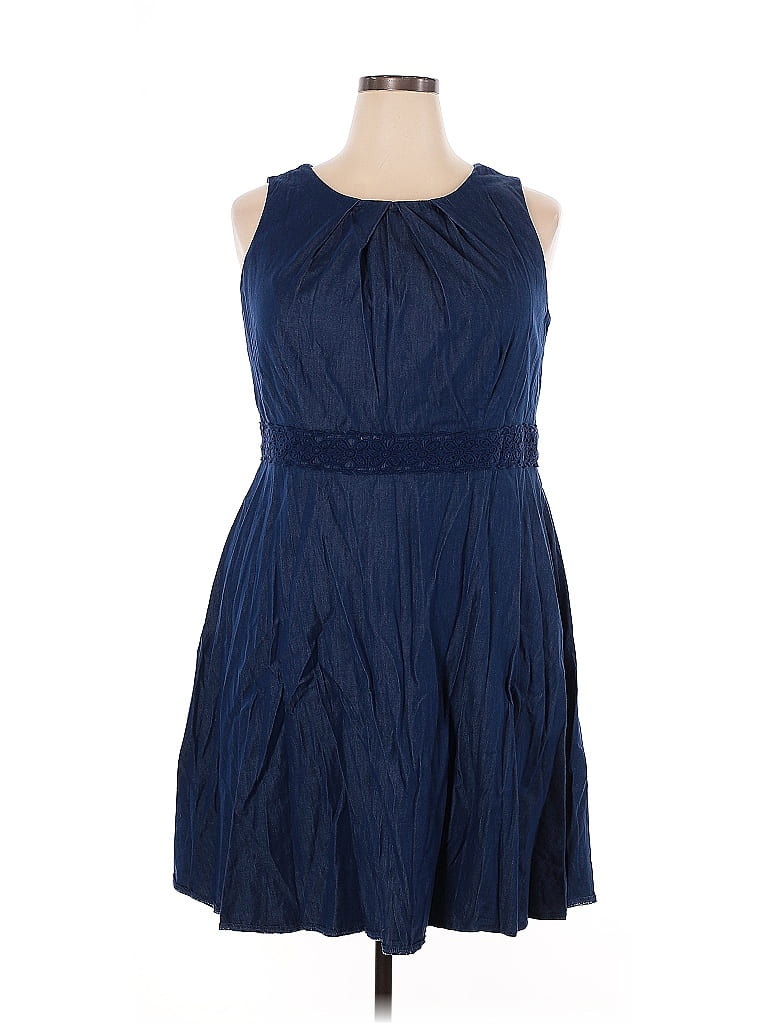 DressBarn Plus-Sized Dresses On Sale Up To 90% Off Retail | ThredUp