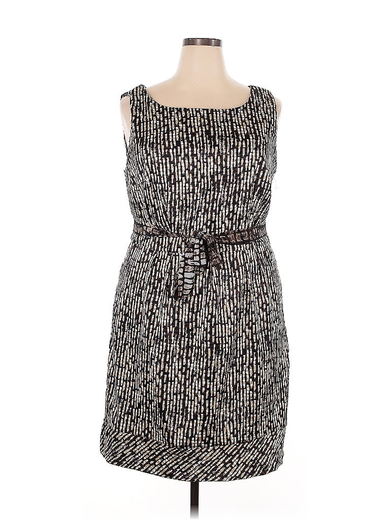 DressBarn Plus-Sized Dresses On Sale Up To 90% Off Retail | ThredUp