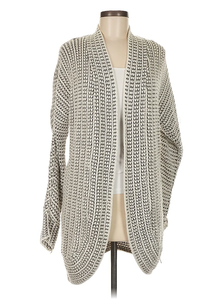 Pink Republic 100% Acrylic Gray Cardigan Size M - 67% off | ThredUp