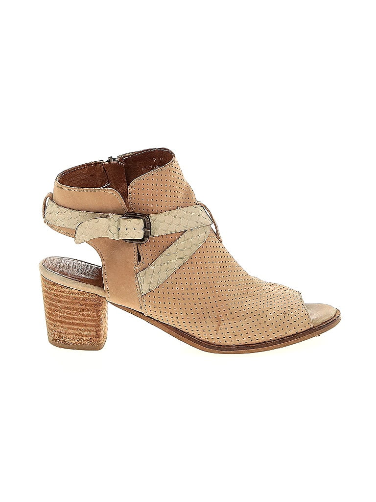 Diba True Tan Sandals Size 9 - 76% off | ThredUp