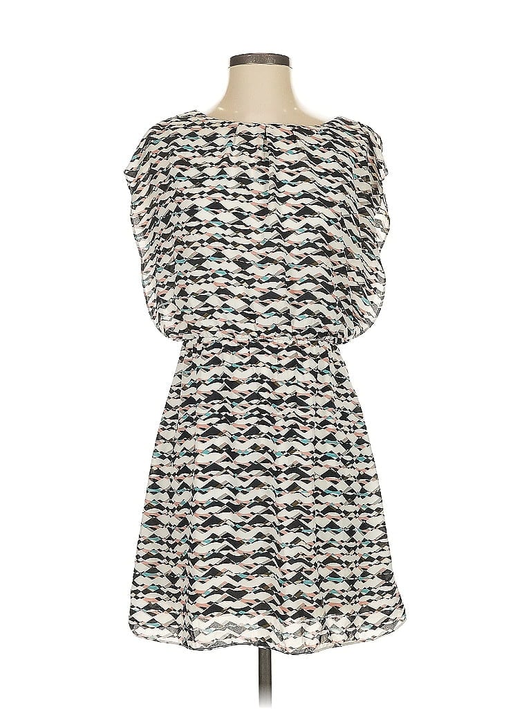 The Limited Women's Clothing On Sale Up To 90% Off Retail | ThredUp