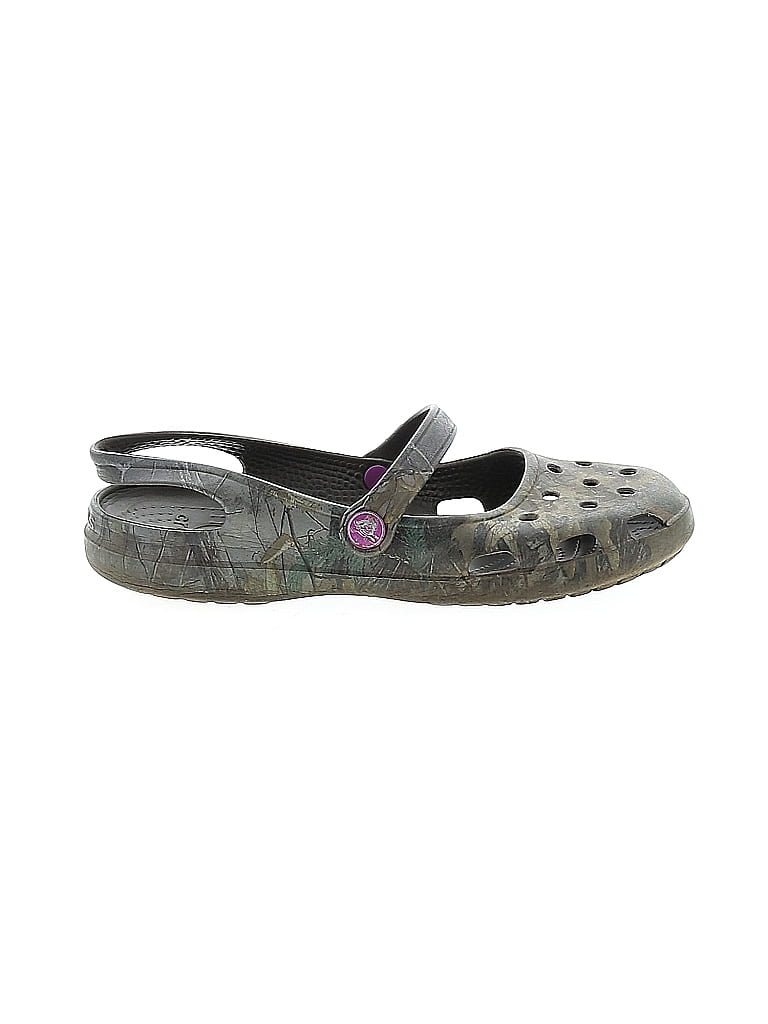 Crocs Gray Flats Size 8 - 55% off | ThredUp