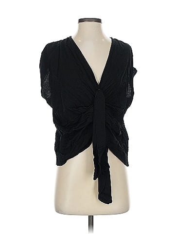 Women's Tops: New & Used On Sale Up To 90% Off | ThredUp