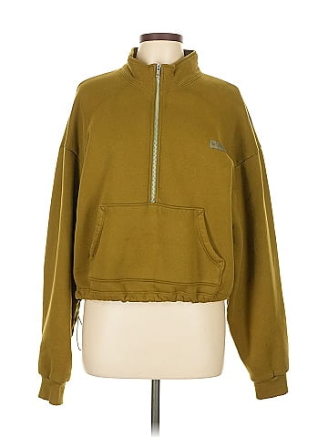 Set Active Women's Clothing On Sale Up To 90% Off Retail | ThredUp