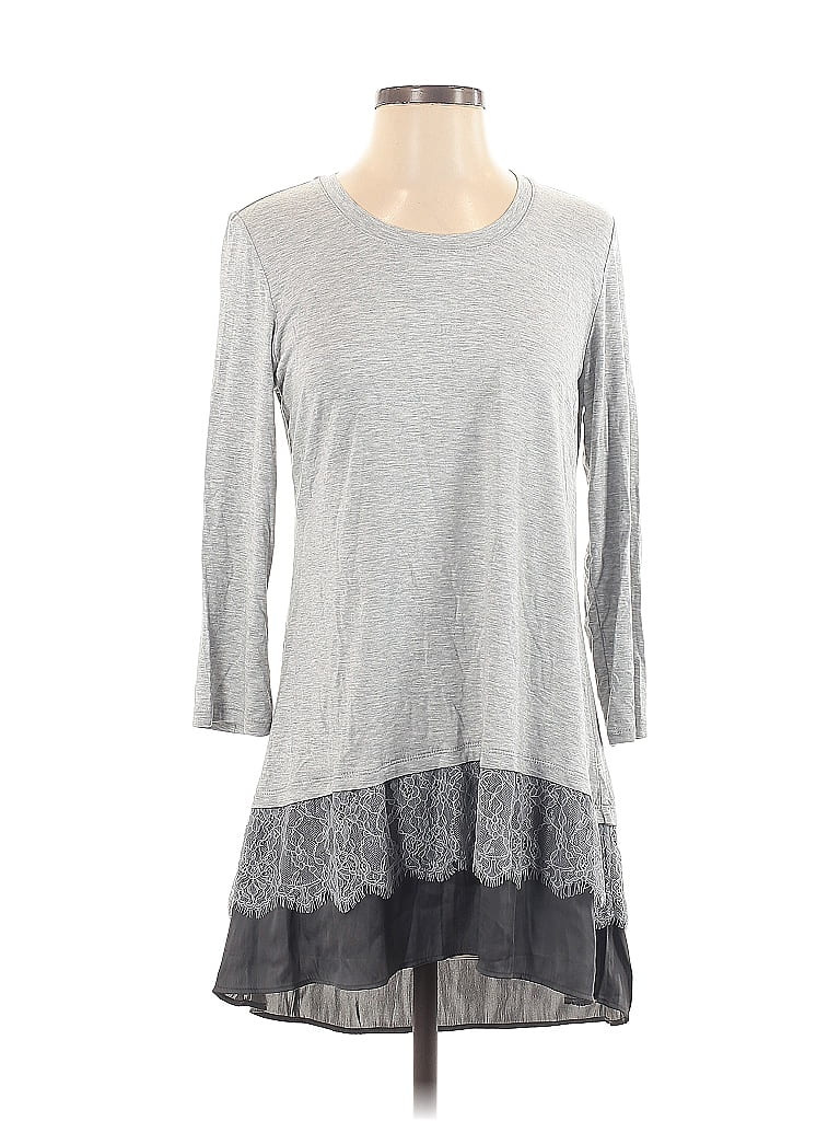 LOGO by Lori Goldstein Gray 3/4 Sleeve T-Shirt Size S - 64% off | ThredUp