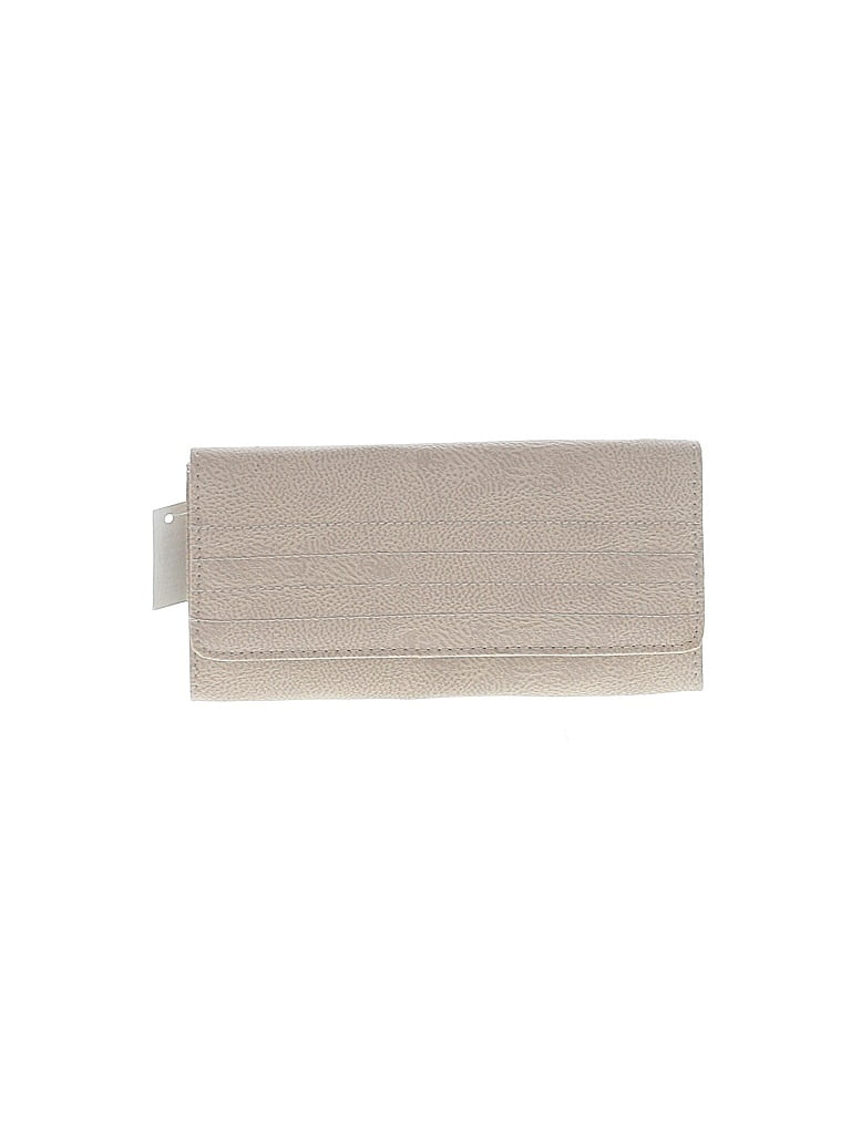 Unbranded Ivory Wallet One size - 57% off | ThredUp