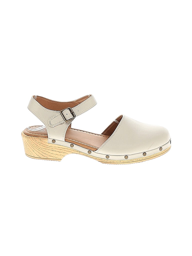 Art Class Ivory Clogs Size 5 - 52% off | ThredUp