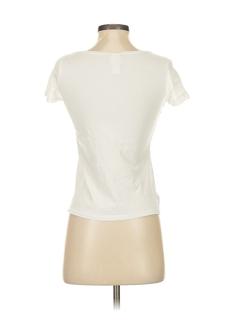 Used Women's Tops On Sale Up To 90% Off | ThredUp