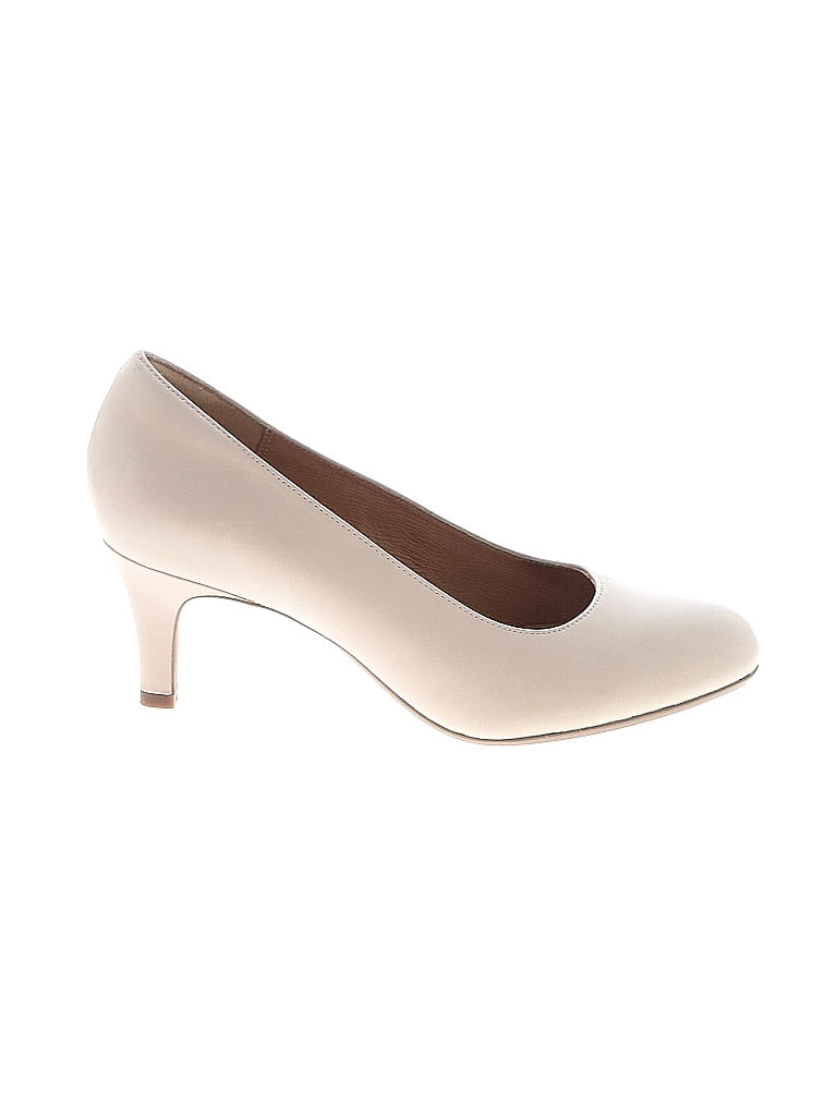 Clarks Ivory Tan Heels Size 7 - 64% off | ThredUp