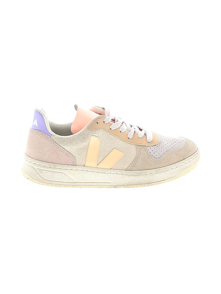 VEJA Gray Tan Sneakers Size 6 - 62% off | ThredUp