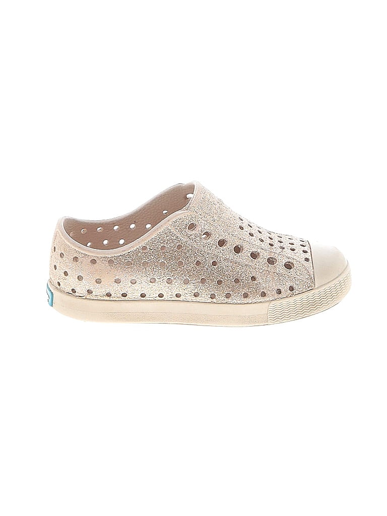 Native Ivory Tan Clogs Size 9 - 36% off | ThredUp