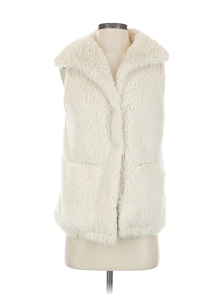 Thread & Supply 100% Polyester Ivory Faux Fur Vest Size S - 73% off ...