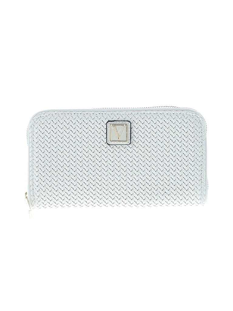 Victoria's Secret White Wallet One size - 60% off | ThredUp