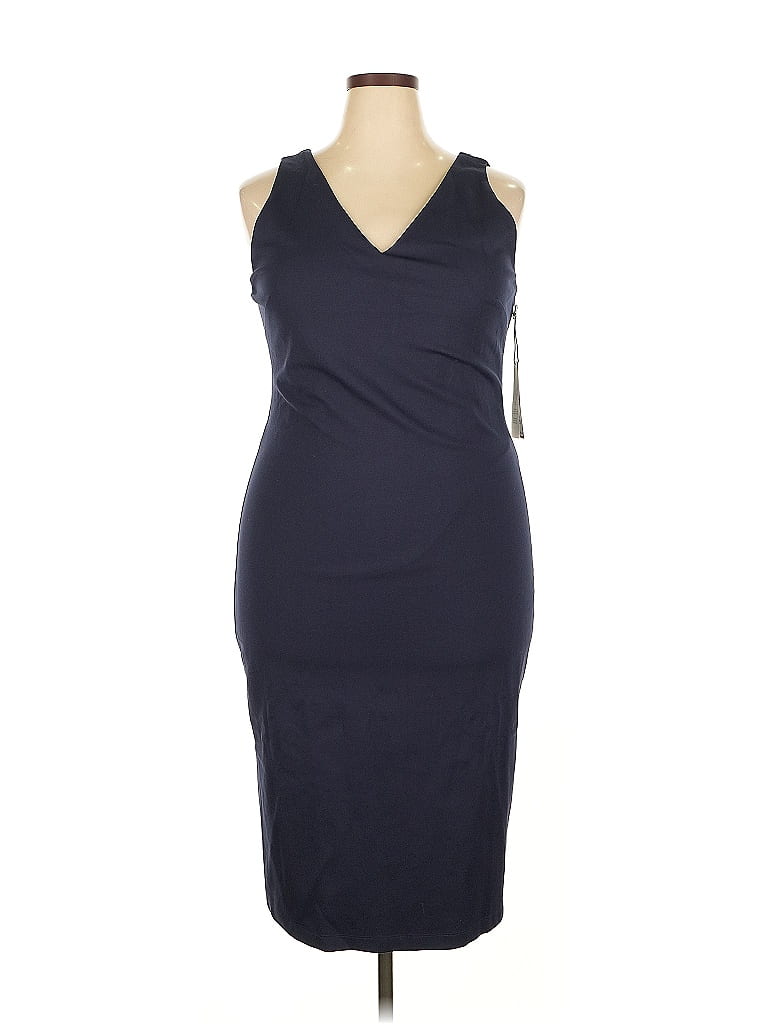 Women’s Plus Size Clothing: New & Used On Sale Up To 90% Off | ThredUp
