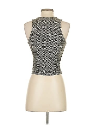 Subdued Women’s Clothing On Sale Up To 90% Off Retail | ThredUp