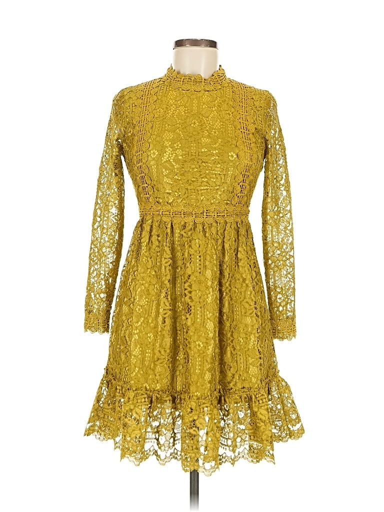 Chicwish Women’s Clothing On Sale Up To 90% Off Retail | ThredUp