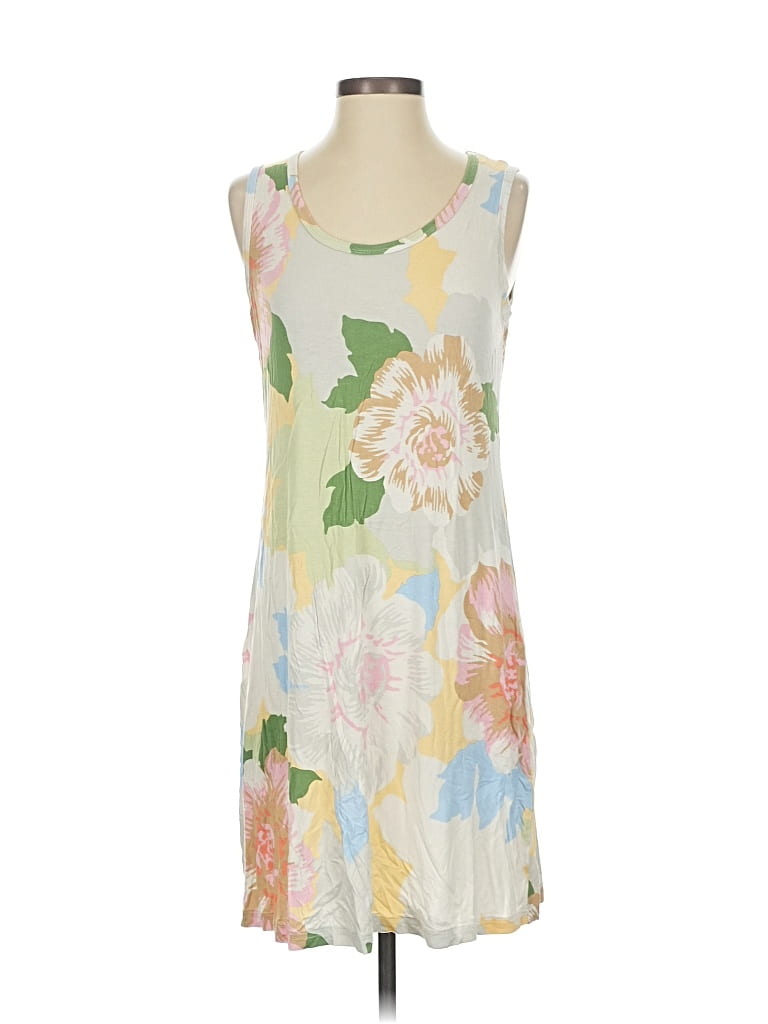 Serra Women’s Clothing On Sale Up To 90% Off Retail | ThredUp